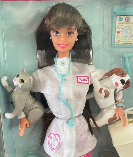 NRFB Barbie "PET DOCTOR" BRUNETTE Exclusive to TARGET 1996 Mattel ...