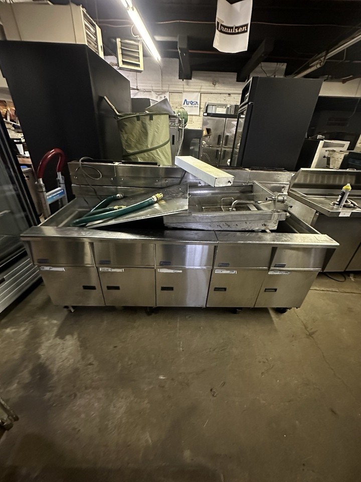 PITCO SSH55 SSHBN55 BATTERY OF 4 FRYERS WITH DUMP STATION AND FILTER ...