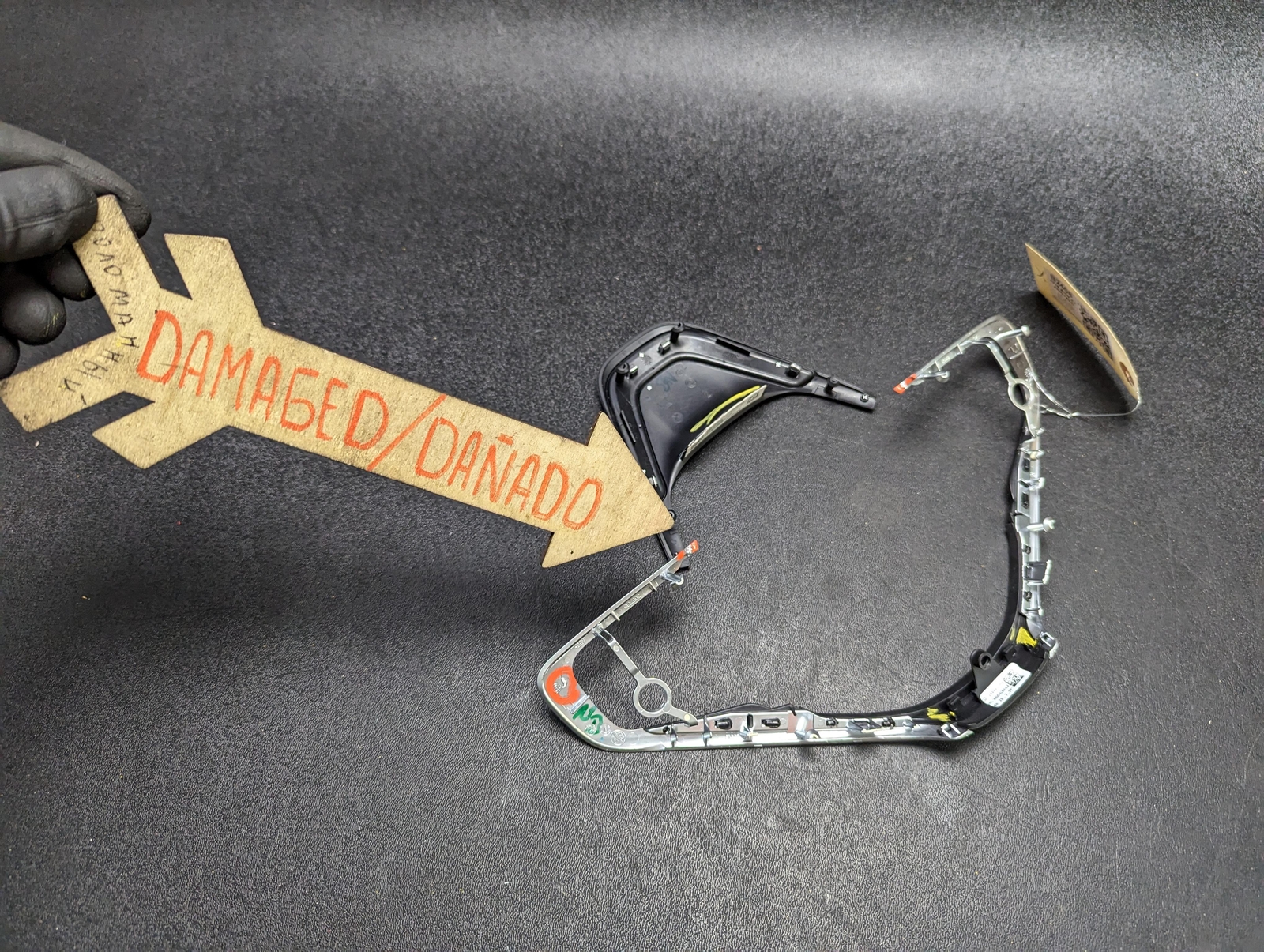 Steering Wheel Switch Bezel & Lower Cover 2018 BMW X1 32306872558 2016 ...