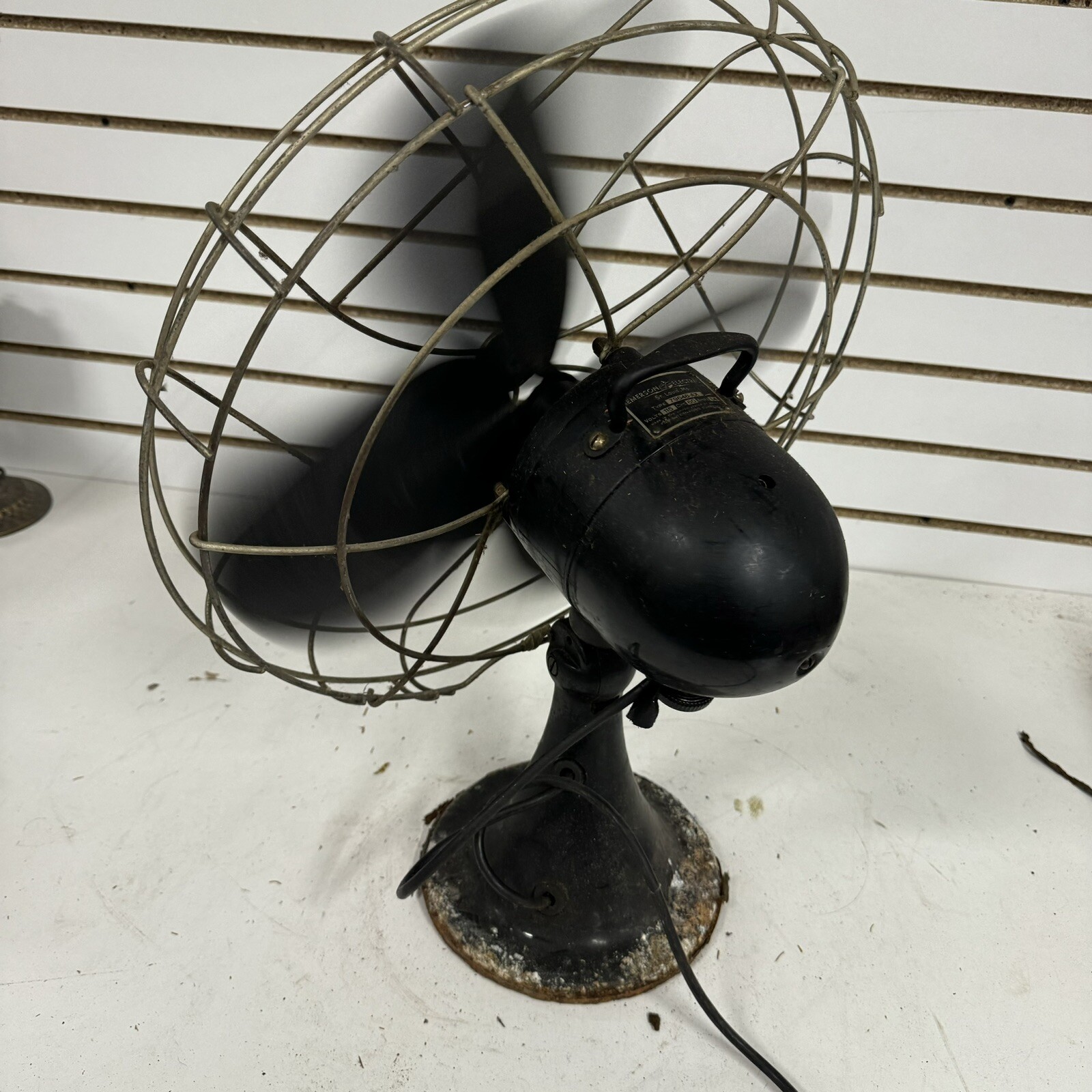 VINTAGE~EMERSON ELECTRIC 16" OSCILLATING FAN TYPE 79648-AX~ RUNS GREAT ...