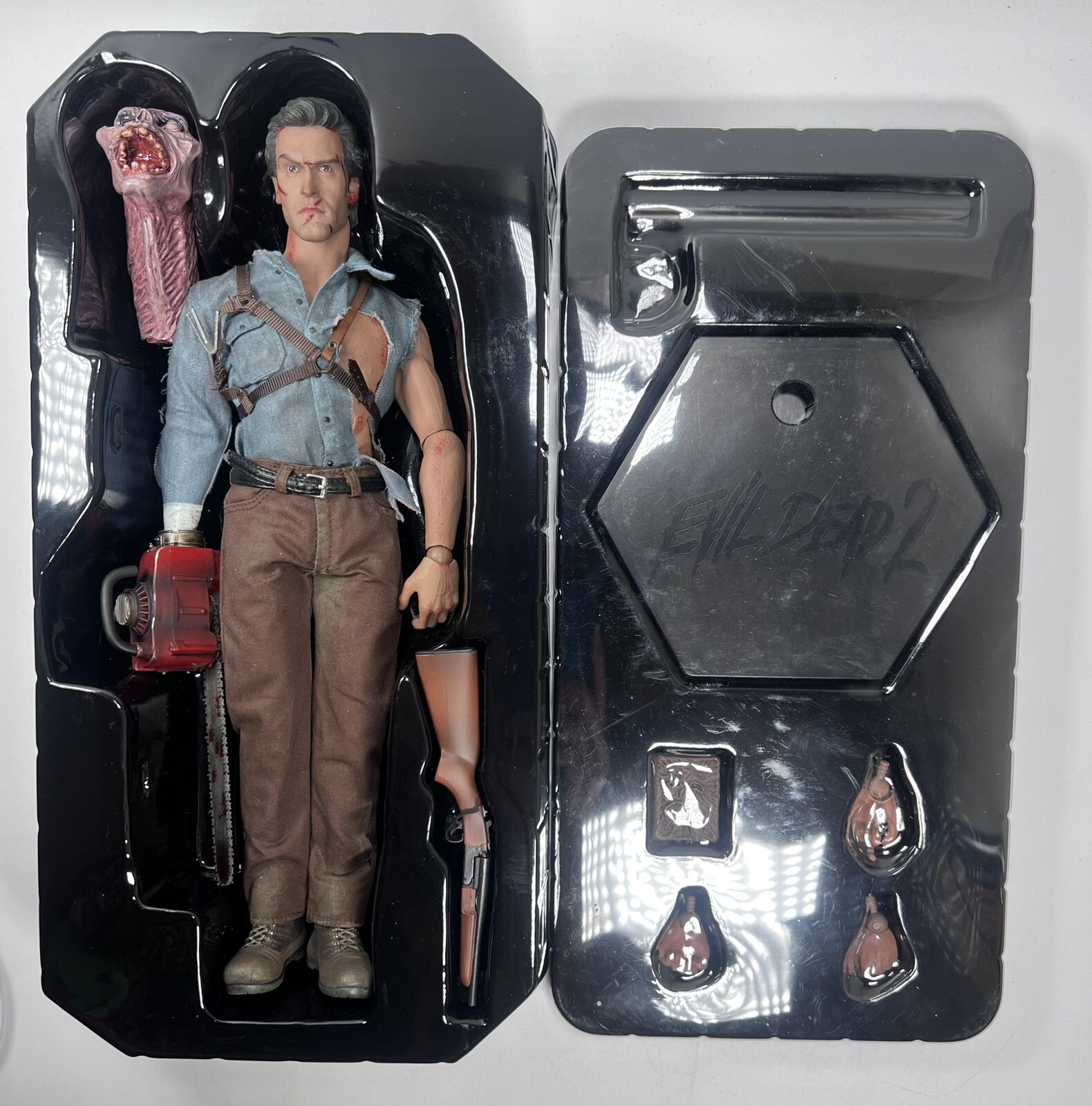 Hot Toys Sideshow Evil Dead 2 Ash Williams sixth scale figure 2016 | eBay
