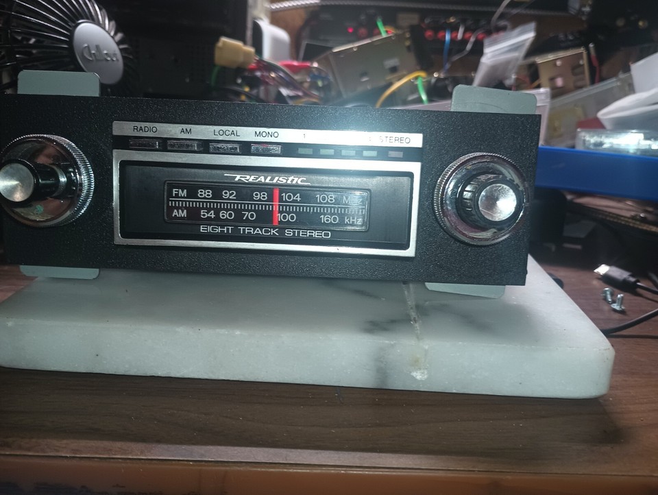 VTG Old School Realistic Combo 8 Track Car Stereo Graphic Equalizer ...
