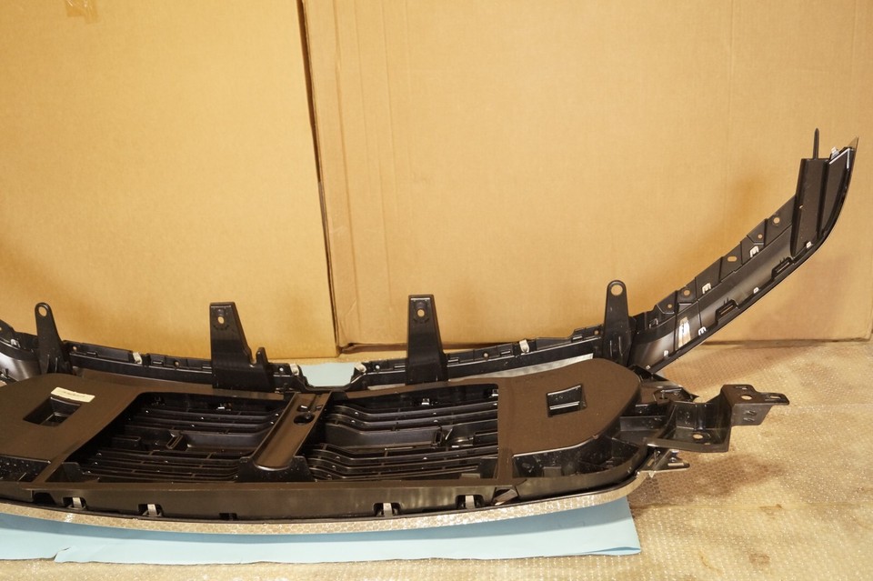 2019-2023 Ram 1500 Upper Chrome Grille Grille Complete Assembly OEM | eBay