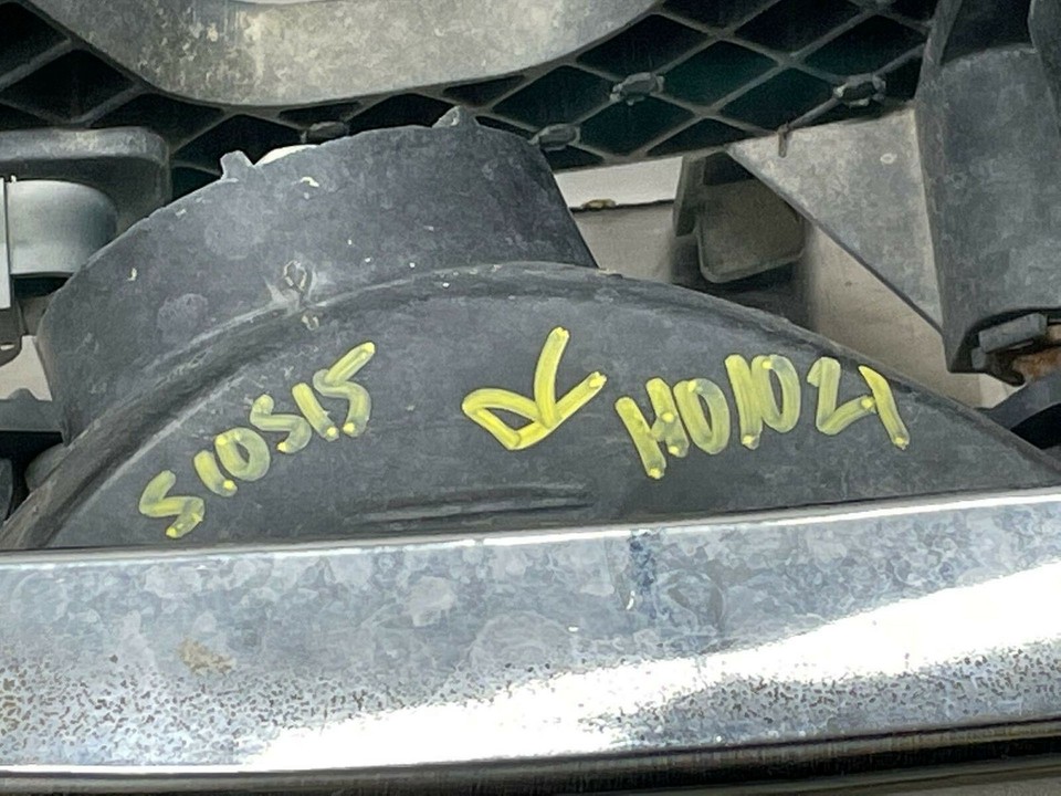 2001 Chevy S10/S15 OEM Right Hand Passengers Side Halogen Headlight ...