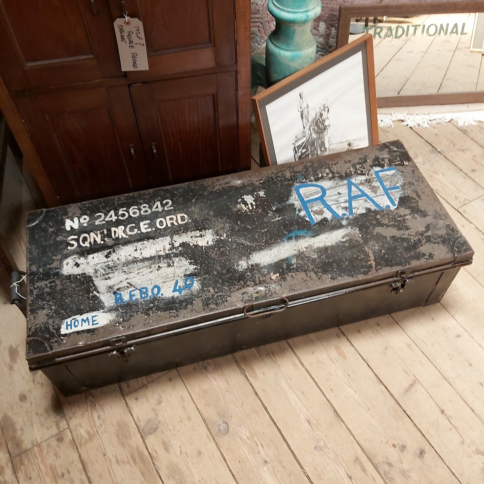 RAF Foot Locker owned by Squadron Leader G E ORD OBE 1950s ? 41 inch ...
