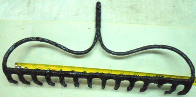 Garden - Cultivator Rake
