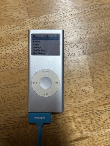 Apple iPod Nano A1199 2nd Gen 2GB Silver TESTED Please Read | eBay