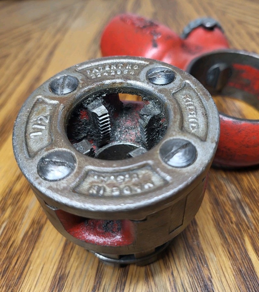 RIDGID USA 00-R Pipe Threader Ratcheting Die Drop Head & 1/2” Die (No ...