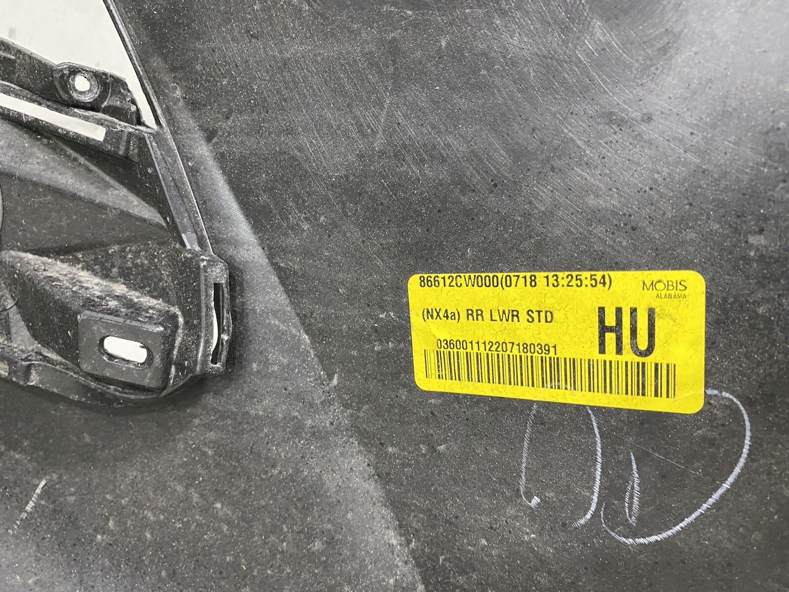 OEM 2022-2023 Hyundai Tucson Rear Bumper 86612-CW000 | eBay