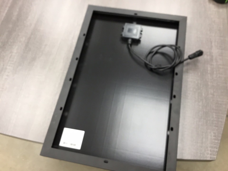 30 WATT POLYCRYSTALLINE SOLAR PANEL 18 VOLT, 356 x 540 x 30mm P/N PP ...