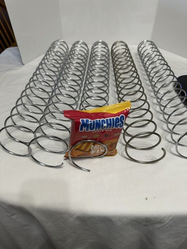 AP Automatic Products Vending Machine SNACK Spiral Holds 15 Items 24 ...