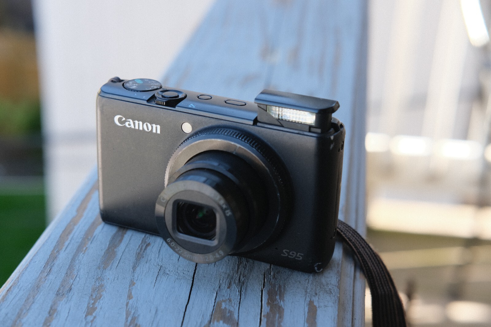 Canon PowerShot S95 10.0MP Digital Camera Bundle Black Good Condition ...
