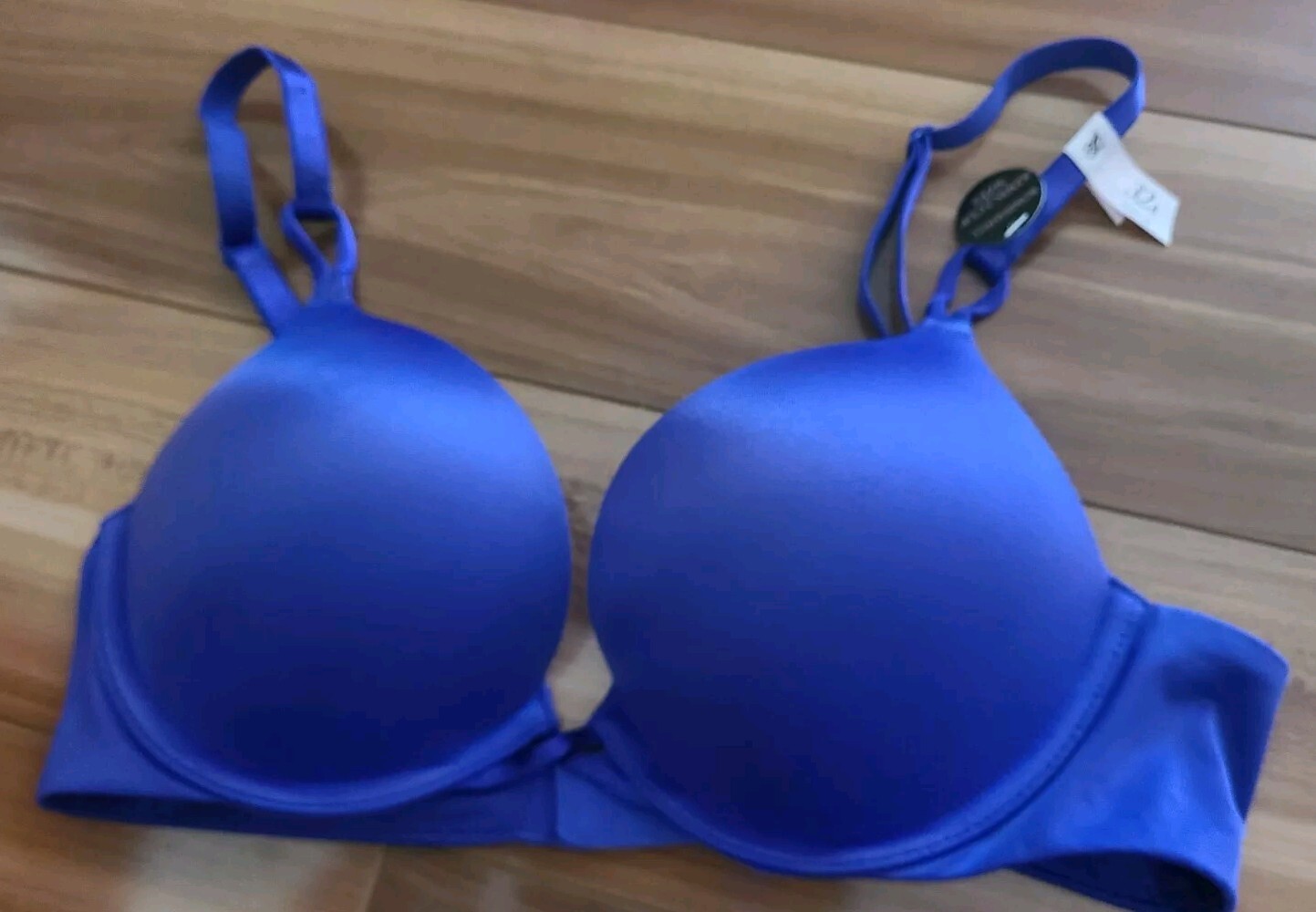 NWT Victoria's Secret Add 2 cups padded push up bombshell bra 32A ...