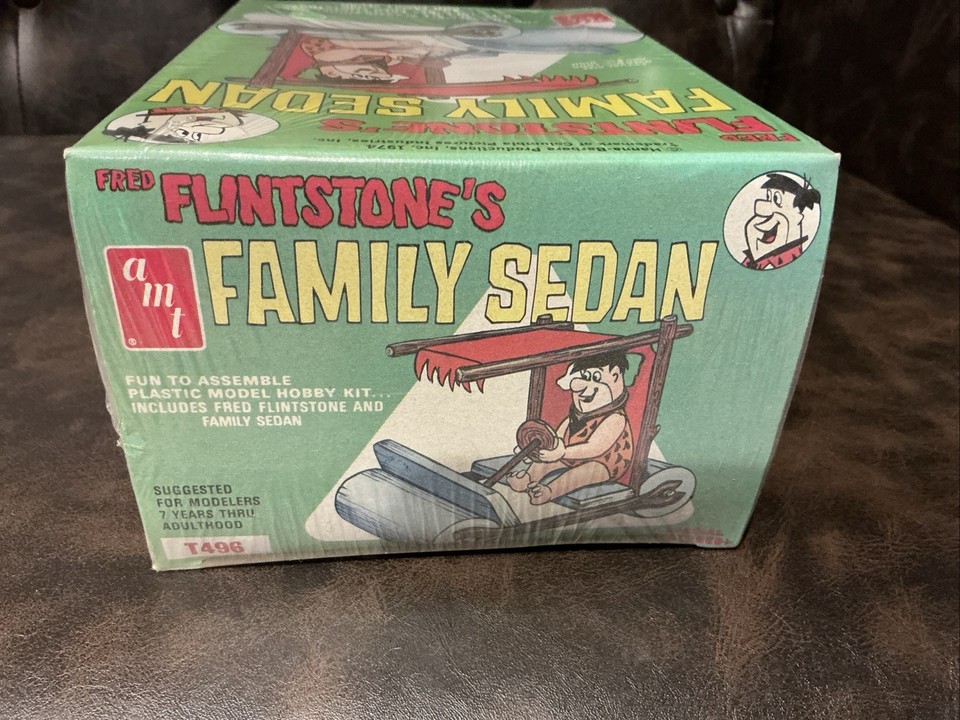AMT FRED FLINTSTONE’S FAMILY SEDAN NEW SEALED BOX PLASTIC MODEL HOBBY ...