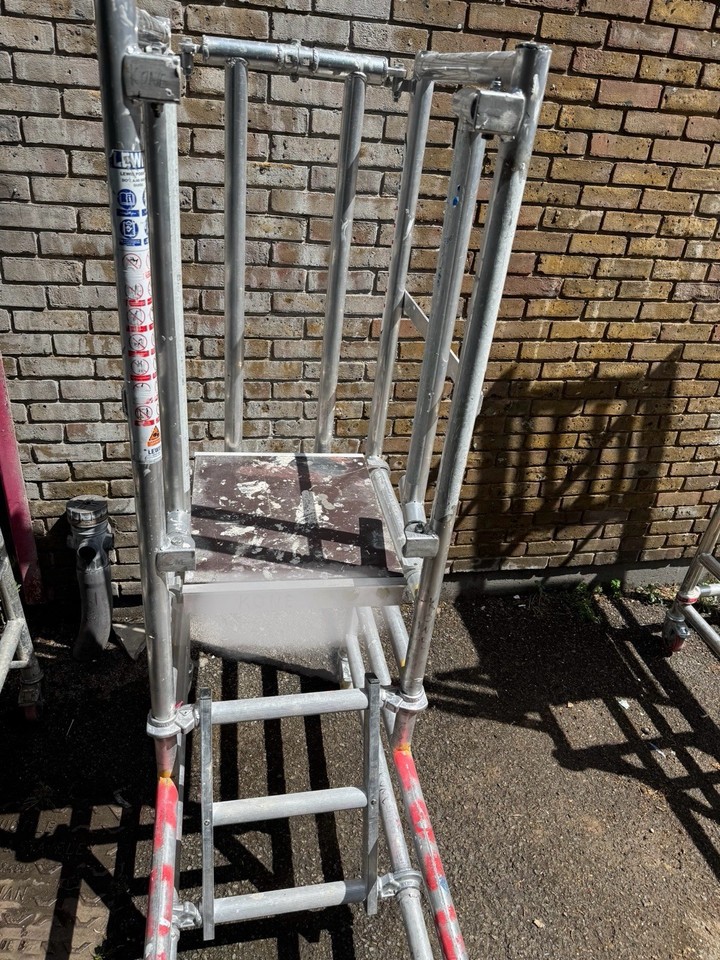Aluminium Podium Steps Scaffolding Tower 1.25m | eBay UK