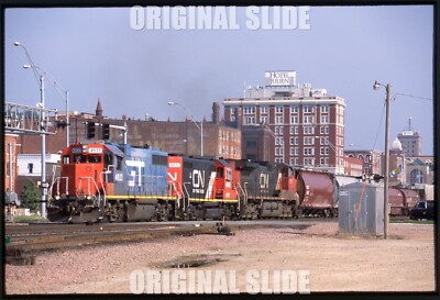GTW Grand Trunk Western EMD 4933 & CN 4610 2683 Dubuque IA 1910 ...