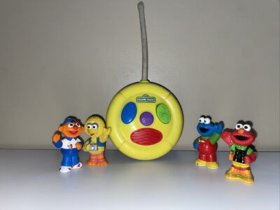 Tyco Sesame Street Remote Controlled Roadway Elmo 1999 Car Wash Bridge ...