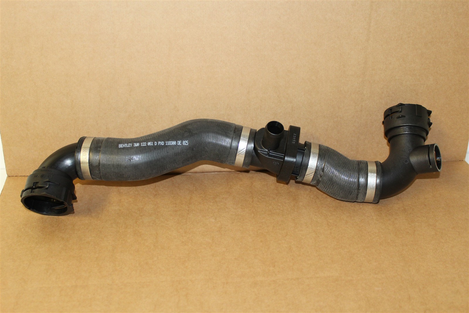 Genuine Bentley CONTINENTAL Flying Spur Radiator Hose Pipe 3W0122051D ...