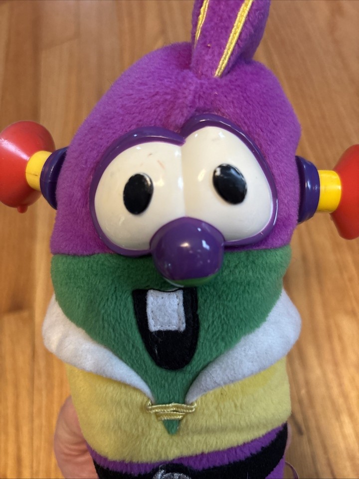 Gund Veggie Tales Larryboy Incredible Vegetables Super Cucumber Bean ...