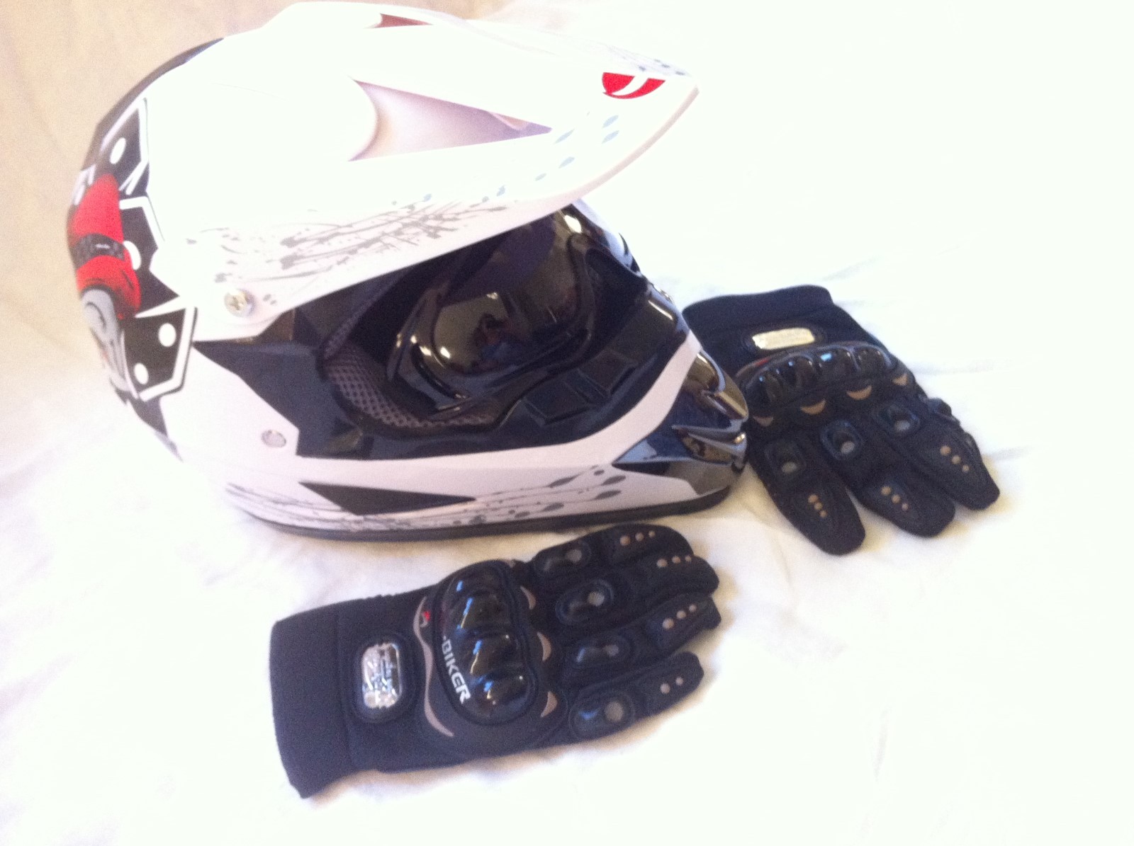 Youth Motocross Tattoo Helmo Casco Racing Helmet White Skull + Goggle ...