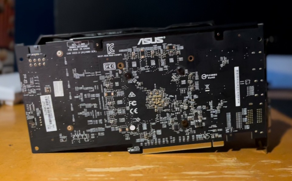 ASUS Radeon RX 570 4GB GDDR5 Graphics Card (ROG-STRIX-RX570-O4G-GAMING ...