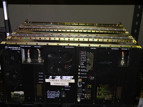 MOTOROLA QUANTAR T5365A BASE STATION RADIO REPEATER 800MHZ 100W | eBay