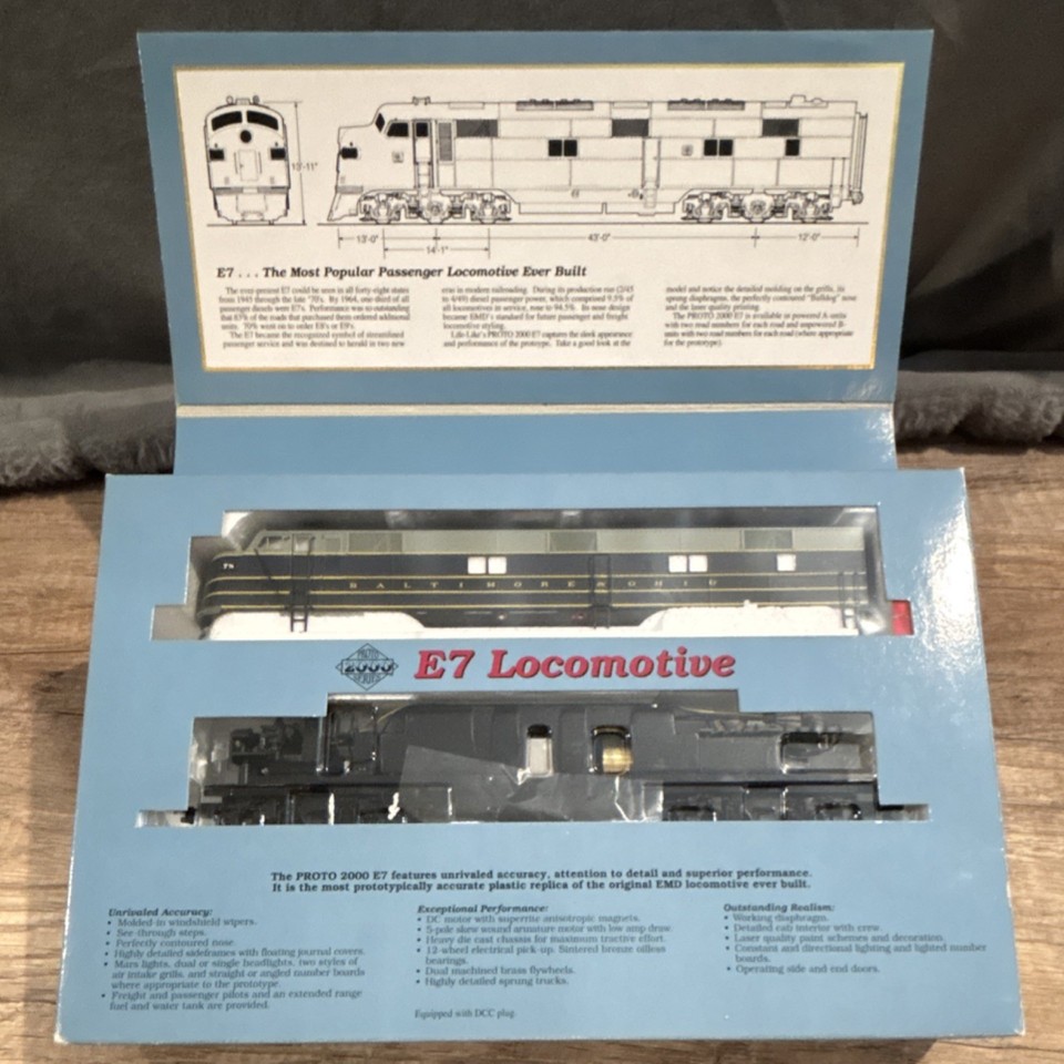 PROTO 2000 Series HO E7 Diesel Locomotive Baltimore & Ohio Black Yellow ...