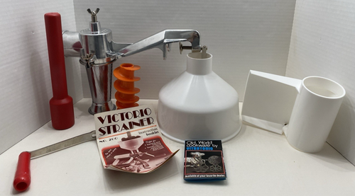 VINTAGE VITANTONIO 200 VICTORIO STRAINER W/ORIGINAL BOX ~ COMPLETE | eBay