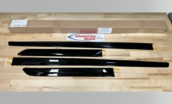 2025-2026 CROWN SIGNIA Gloss Black Body Side Moldings Genuine Toyota ...