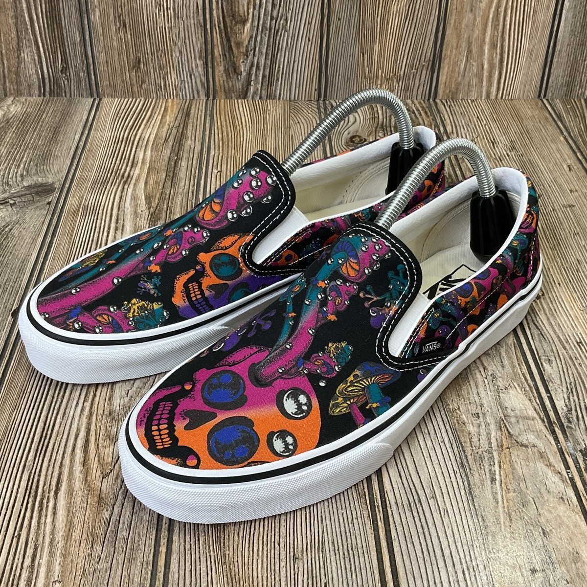 Trippy Vans Logo