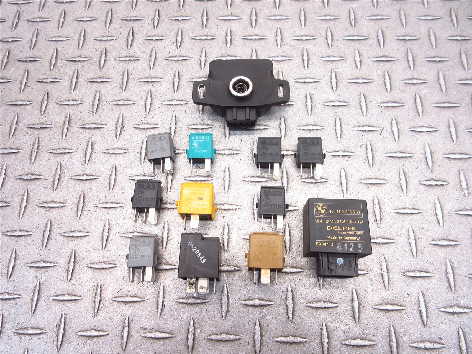 1998 96-01 BMW R1100RT R1100 RT TPS Throttle Position Flasher Relay ...