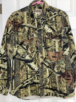 Russell Outdoors Mens Medium Camo Button Up Long Sleeve Shirt, Front ...