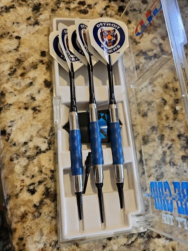 Vintage GLD PRODUCTS Sure Grip Soft Tip Darts Set Detroit Tigers | eBay