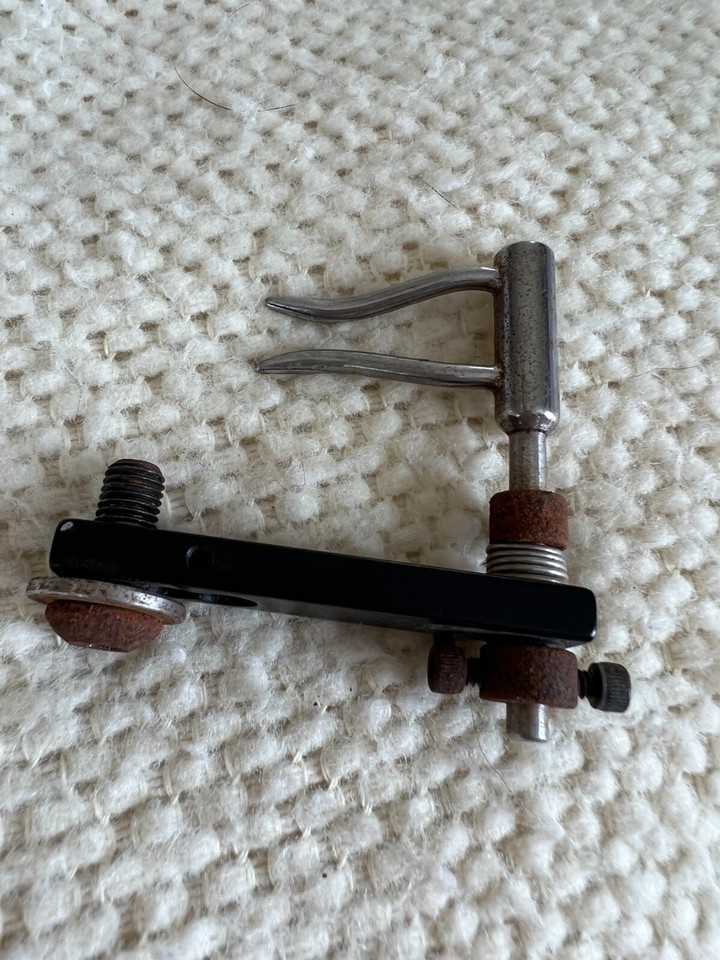 Golden Key Futura Dual Prong Archery Flipper Rest | eBay