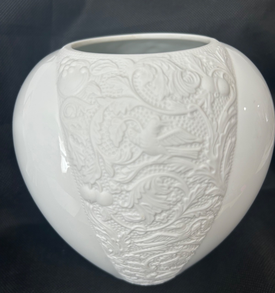 Rosenthal Germany White Classic Tulip Vase Floral/Bird Scene 7.5" Free ...