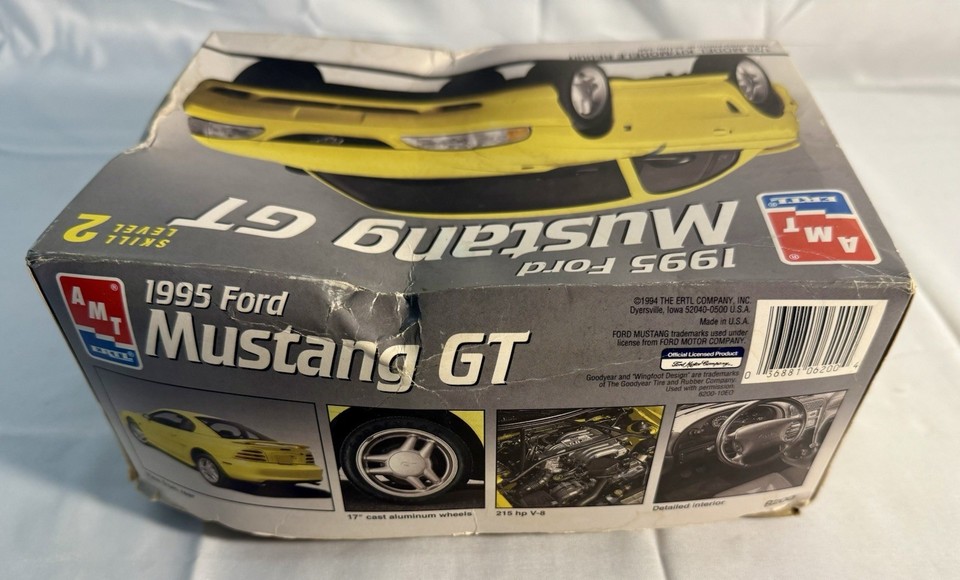 AMT Ertl Kit #6200 1995 Ford Mustang GT Car Model 1/25 Scale - No ...
