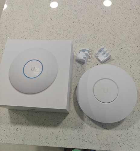 Ubiquiti UAP-AC-LITE UniFi AP AC LITE 802.11ac Gigabit Dual-Radio PoE ...