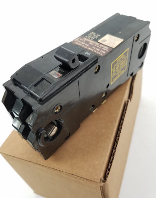 Q12100TF Square D 100 Amp 2 Pole Circuit Breaker Type Q1TF Top Feed | eBay