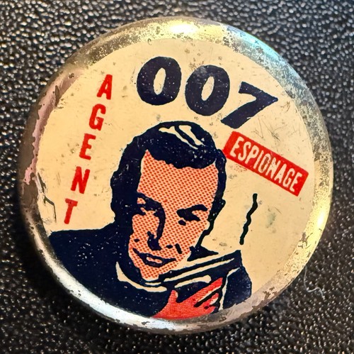 Vtg 1960s JAMES BOND AGENT 007 PINBACK BUTTON, Sean Connery, Smoking ...
