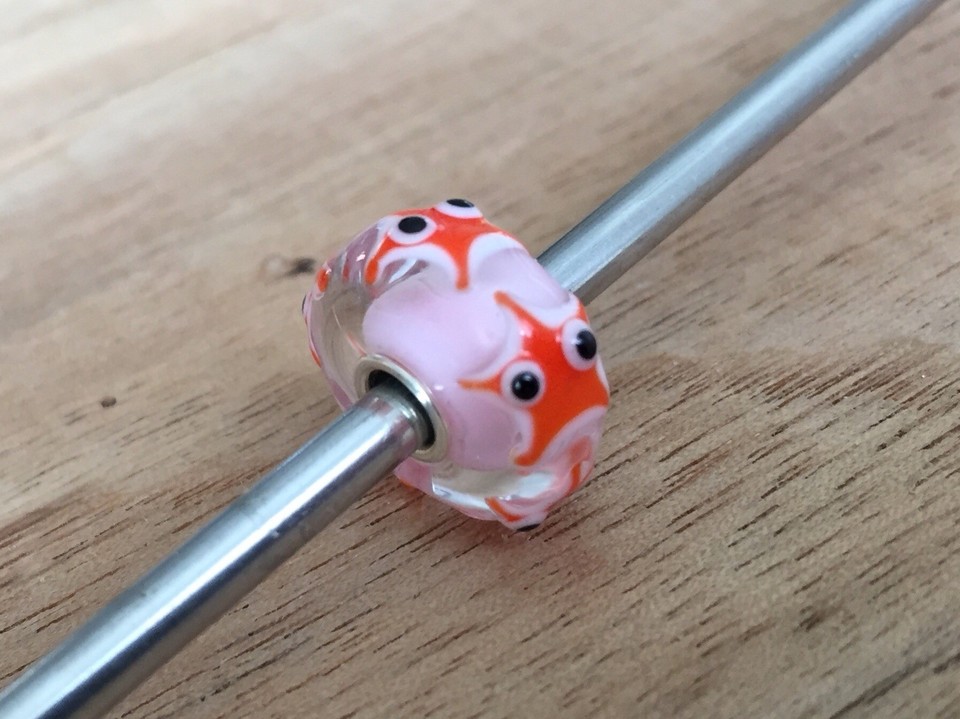 2 set! Trollbeads Ooak Uniques critter star fish splat pink base orange ...