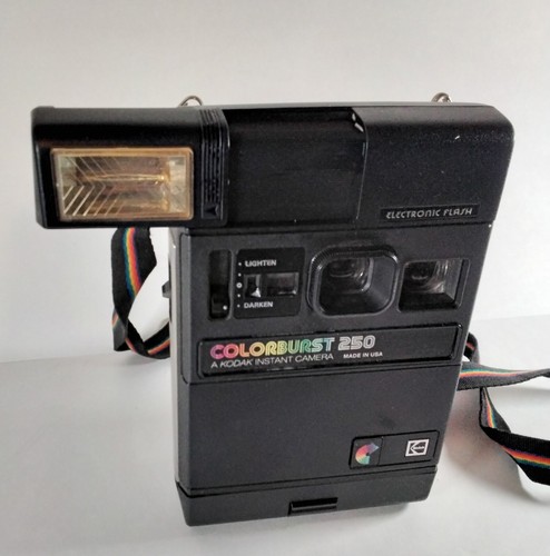 Vintage Kodak Colorburst 250 Electronic Flash Instant Camera w/Strap ...