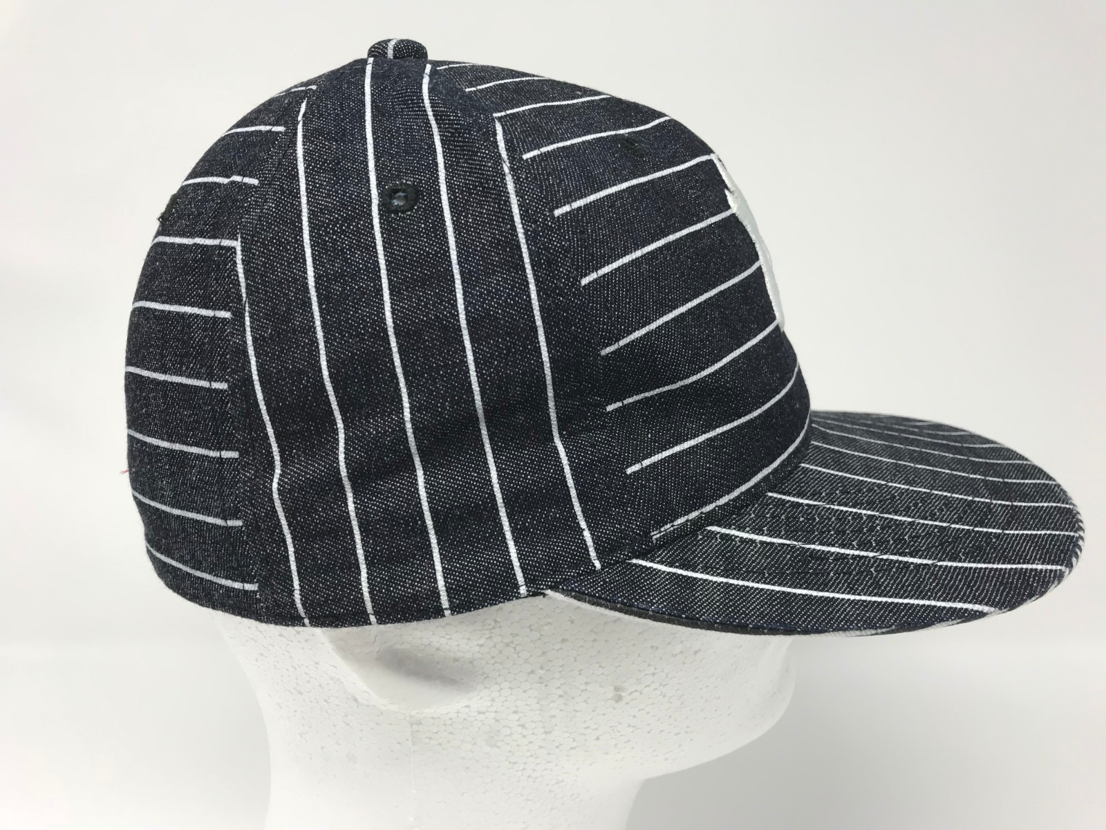 New York Yankees Fitted Flat Brim Pinstripe Hat Size 7 New Era Metro ...