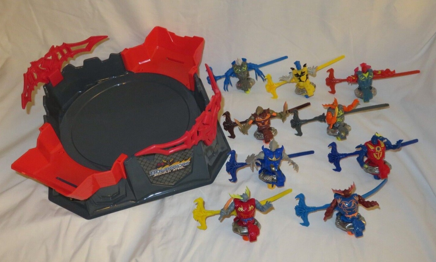 EUC BeyBlade BeyWarriors Shogun Steel Stadium & 9 BeyWarriors with ...