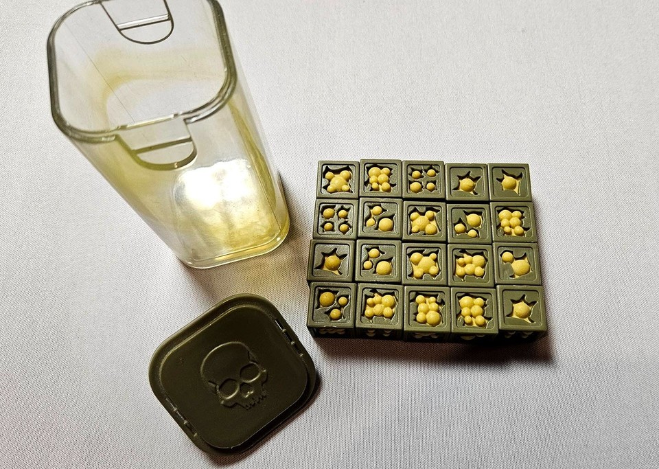 Warhammer 40k Death Guard 20 D6 Nurgle Dice | eBay