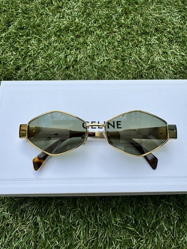 Celine 2024 TRIOMPHE 01 Metal Losange CL40254U Geometric Yellow Gold ...