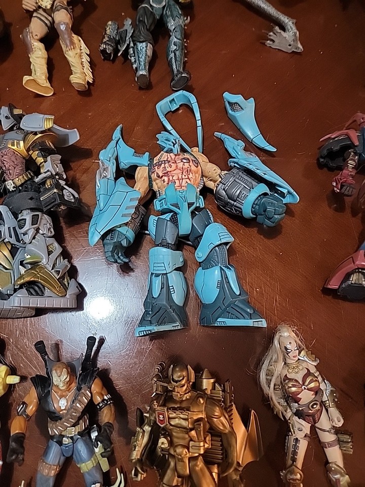 Spawn Action Figures Loose Lot 23 Figures Spawn Violator Chapel Jessica ...