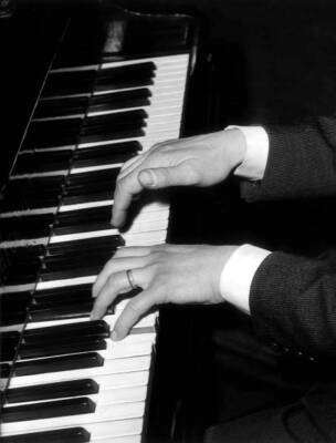 Pianist Alberto Semprini performing ManchesterThe hands Semprini p- Old ...