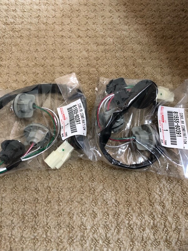 Toyota Genuine OEM Land Cruiser Harnesses and bulbs for tail lamps | eBay