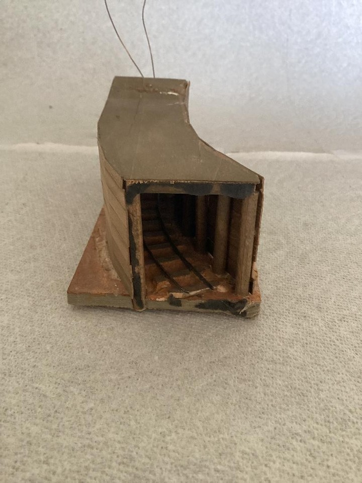 O On3 On2 On30 Mine Tunnel Entrance w/ Timber, Track, Light | eBay