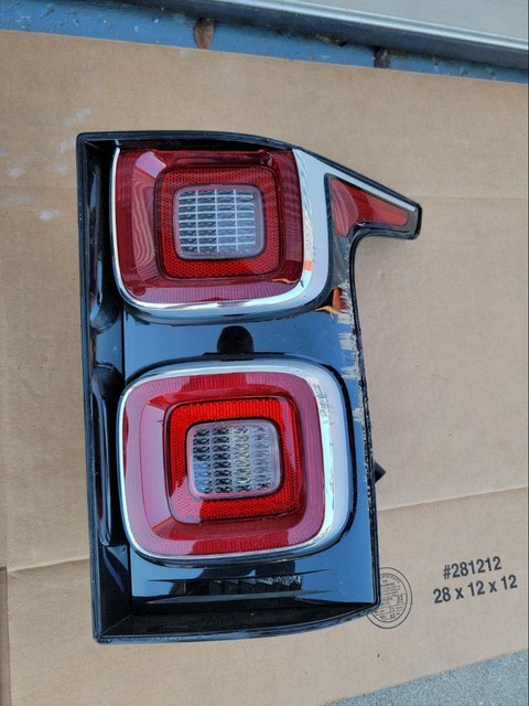 2018-2021 Range Rover HSE RH Right Trunk Tail Light LED OEM Lr135417 ...